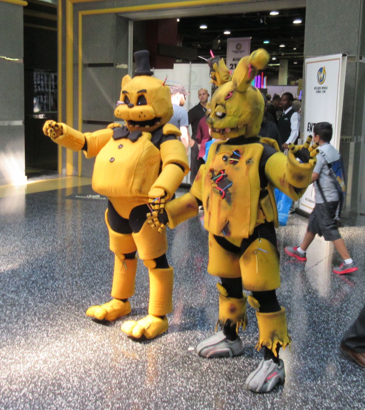 Wizard World Chicago 2016 Photos, Part 5: Last Call for Cosplay ...