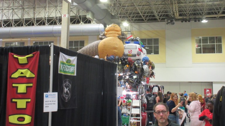 Our Ace Comic Con Midwest 2018 Photos « Midlife Crisis Crossover!