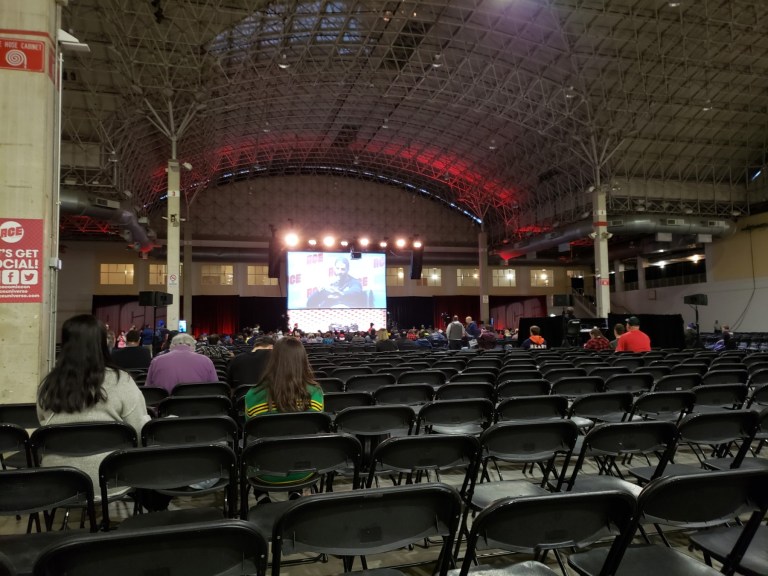Our Ace Comic Con Midwest 2018 Photos « Midlife Crisis Crossover!